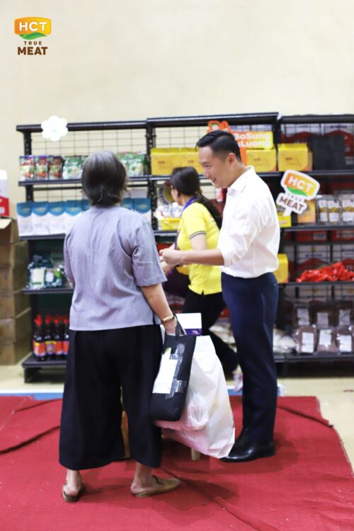HCT FAMILY FOOD chung tay cùng Siêu thị Mini Tết 0 đồng 2023 mang Tết ...